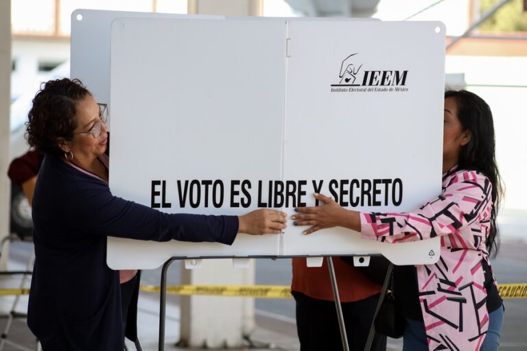 ¿Cuáles son los documentos necesarios para sacar mi INE?